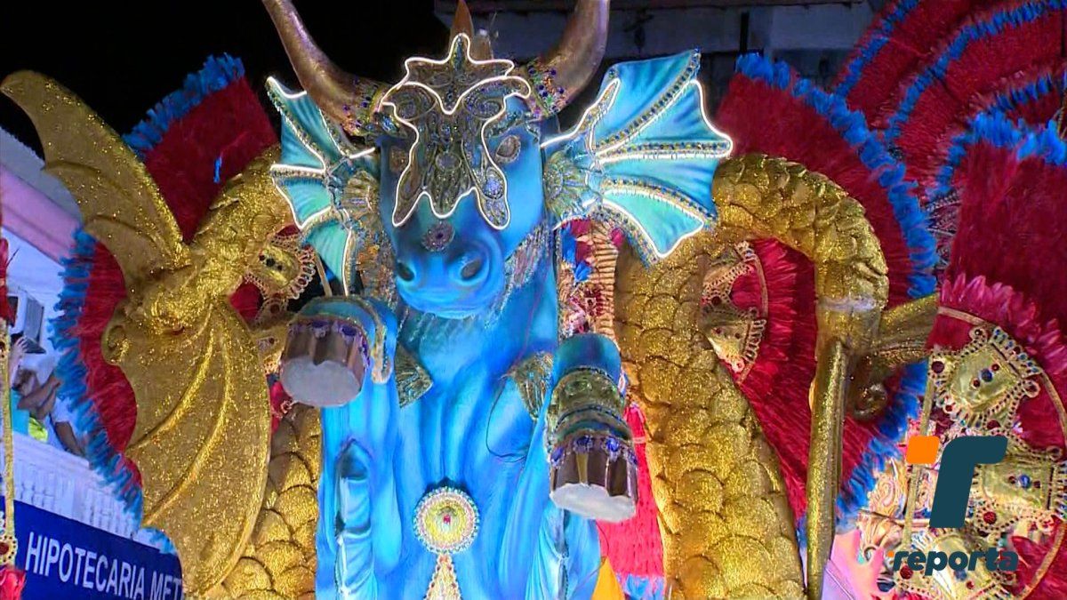 Miles de personas disfrutaron del martes de Carnaval en Las Tablas