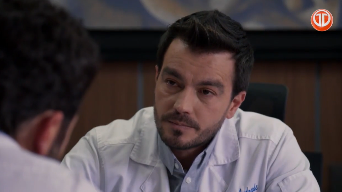 ENFERMERAS | Félix decide mentir para apoyar a Guerra