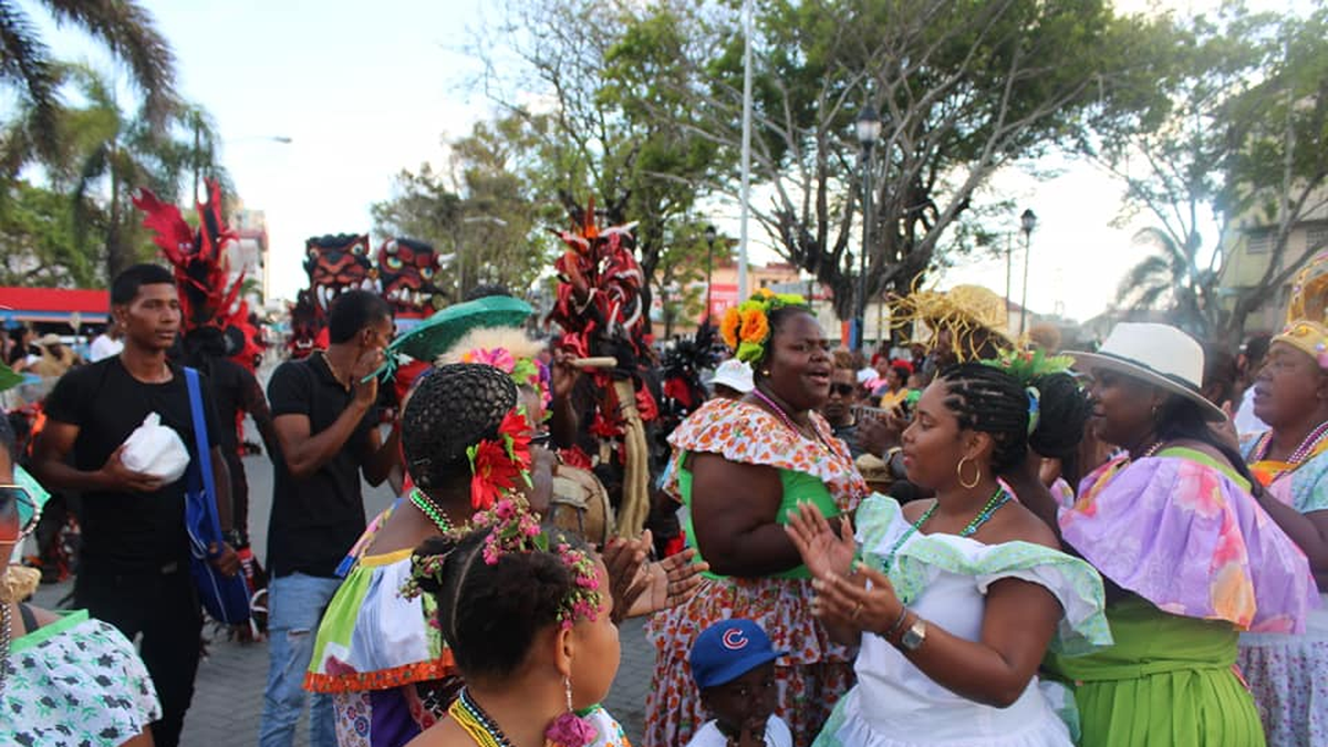 Realizarán desfile de la Pollera Congo en Colón