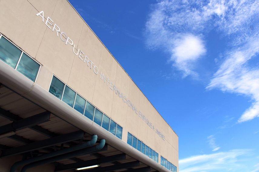 Abren convocatoria para concesión de terminal aérea en Colón