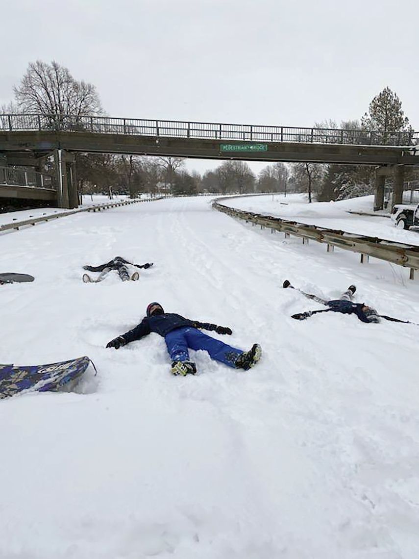 Prevén más nieve en Nueva York tras fuerte tormenta invernal