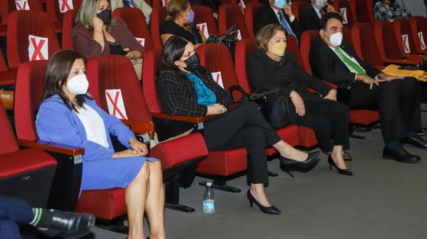 Credenciales recomienda ratificar a Miriam Cheng y María Chen como ...