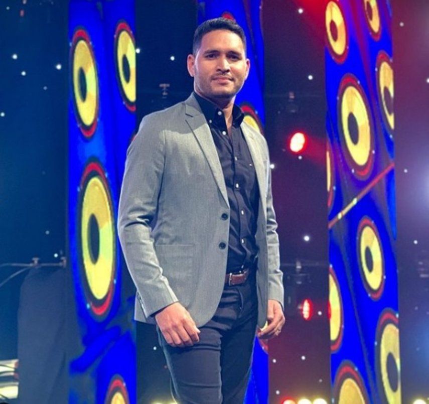 Víctor Ballesteros asegura que la identidad nacional debe ser primordial