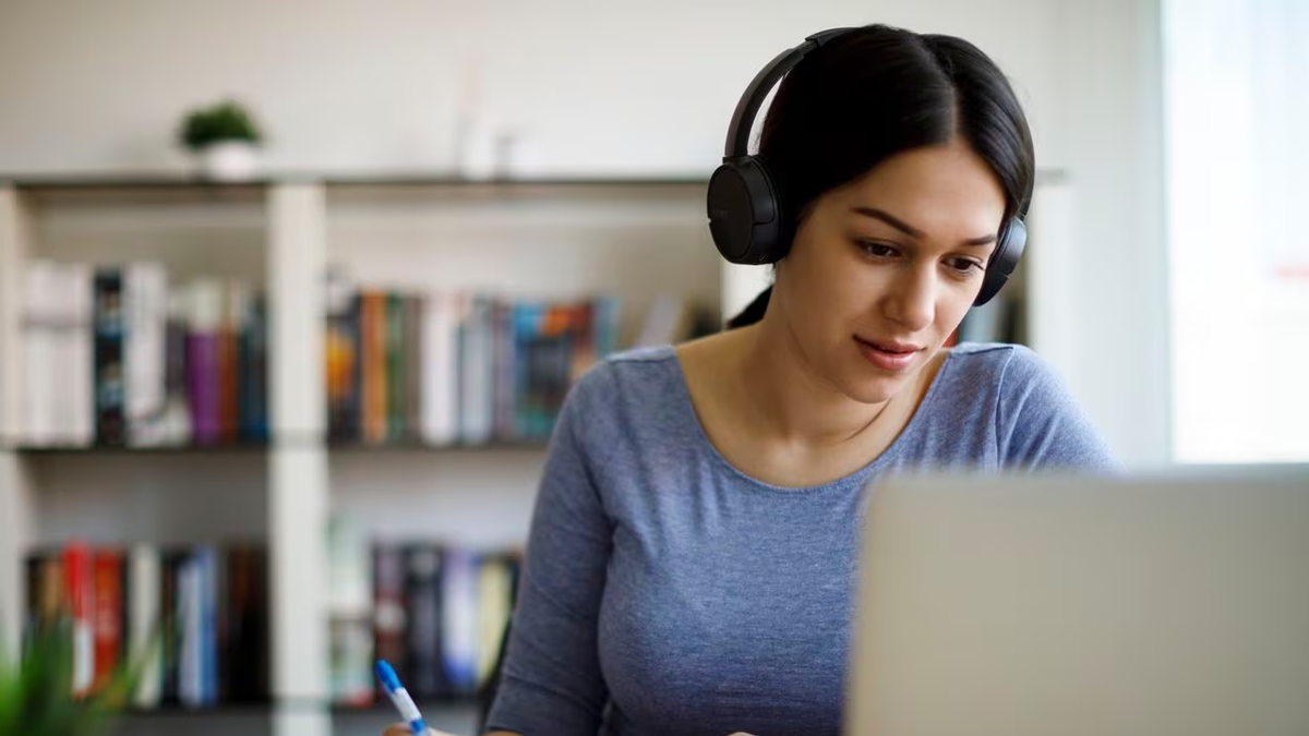 Así es el proceso de preinscripción a los cursos virtuales del INADEH