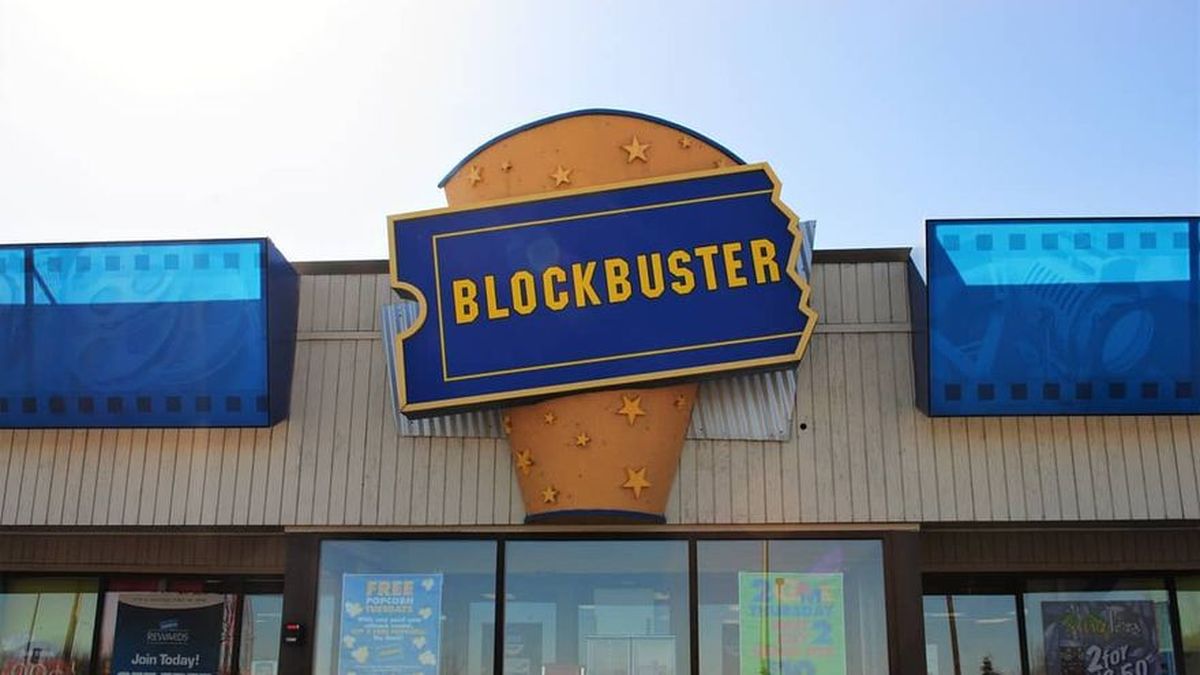 En un rincón de Oregón resiste la última tienda Blockbuster de EE.UU.