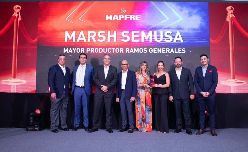MAPFRE Panamá premia a sus mayores productores de seguros del año 2022