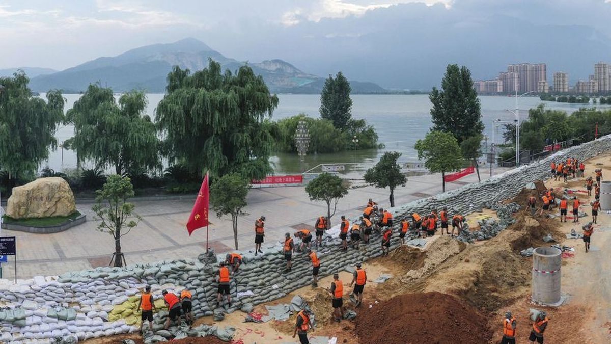 El anegado sur de China se prepara para más tormentas