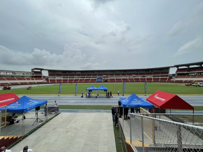 Presidente Laurentino Cortizo, verifica trabajos en el Estadio Rommel ...