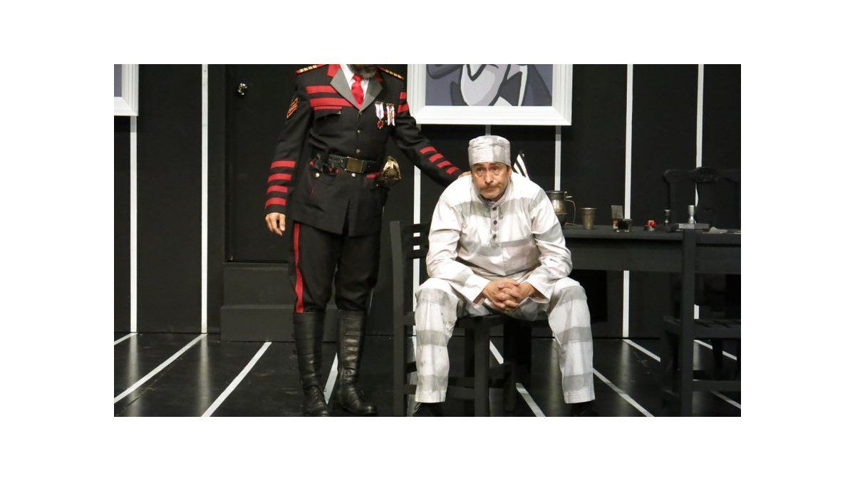 Alejandro Bichir revela las mañas de sus hijos en el teatro