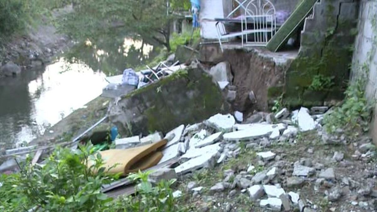 Colapso de estructura deja sin casa a familias de Automotor