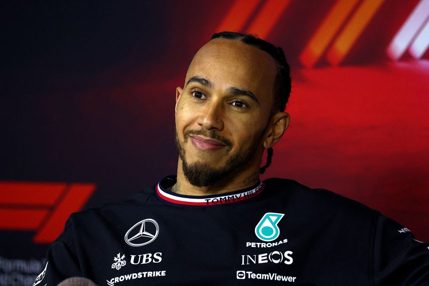 Lewis Hamilton da su primer paso como piloto de Ferrari en Maranello