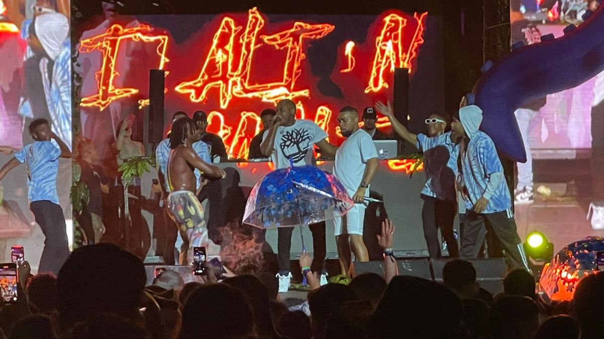 Italian Somali arrasa en el primer día de Paradise 507