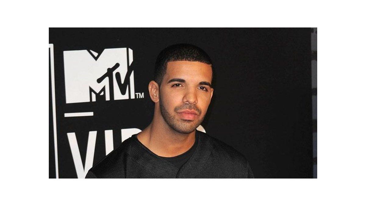 Drake confirma que es padre de un niño en su nuevo disco