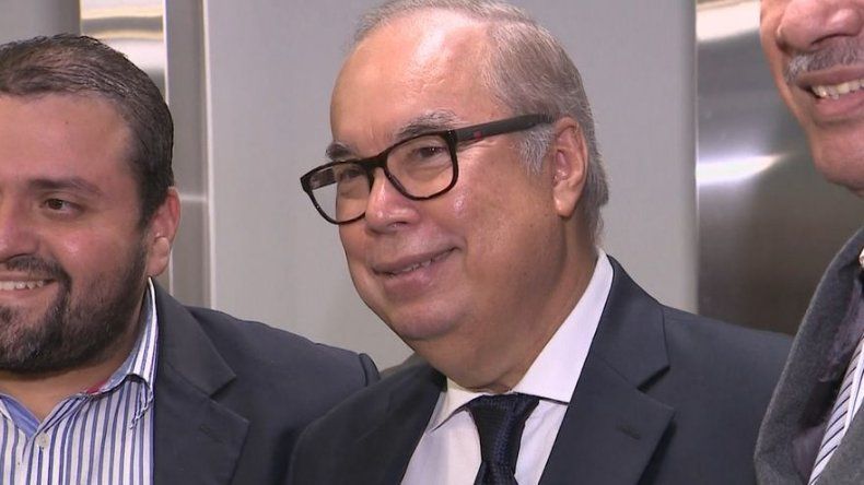 Pleno de la Asamblea ratifica designación de Enrique Lau como director ...