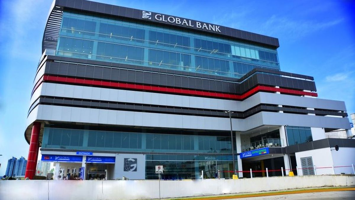 Global Bank presenta informe de Responsabilidad Social Corporativa