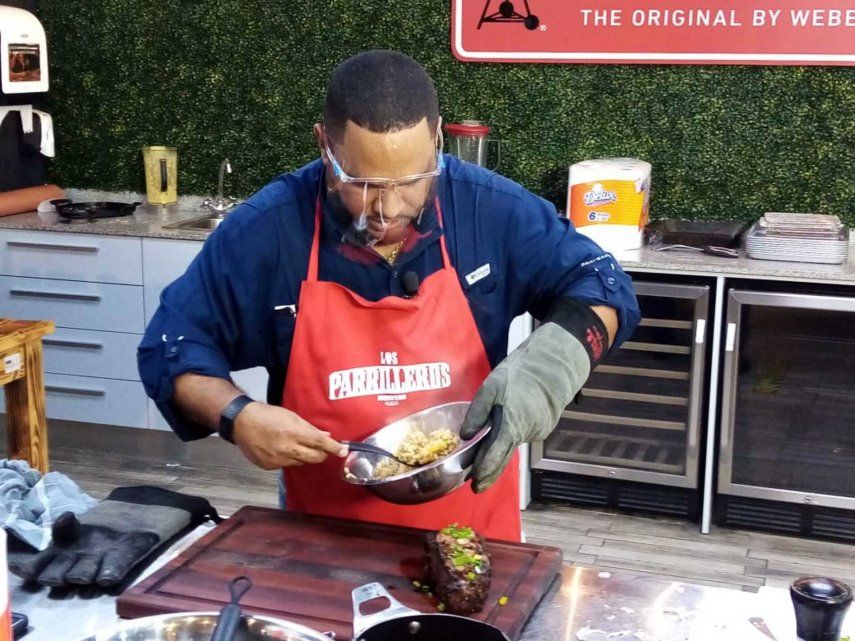 Los Parrilleros: Héctor salvó su plato de la candela