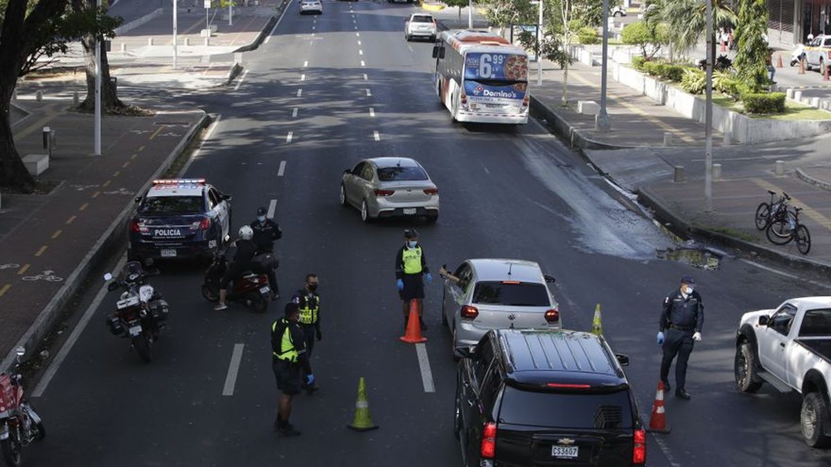 Transparencia Internacional denuncia recorte de derechos por la pandemia