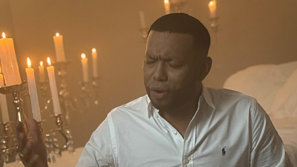 Alejandro Torres estrena en A Lo Panameño el video oficial de Cuando Es ...