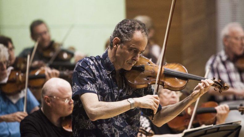 Violinista completa concierto de su padre cortado por nazis