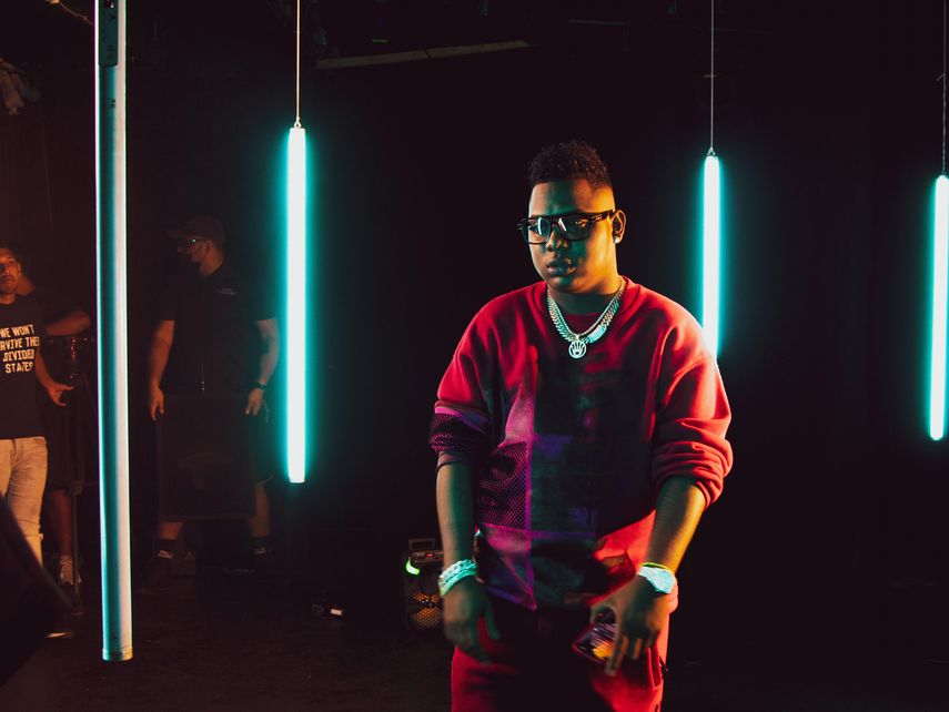 El nuevo tema de Yemil que esta arrasando Influencer