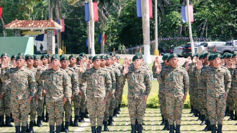 Senafront realiza reconocimientos y graduación de nuevas unidades