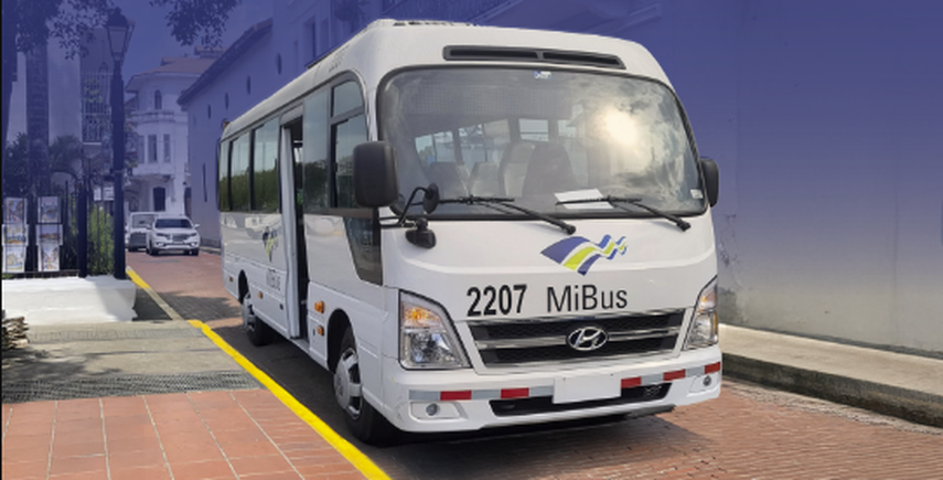 MiBus inicia la nueva ruta en el Casco Antiguo