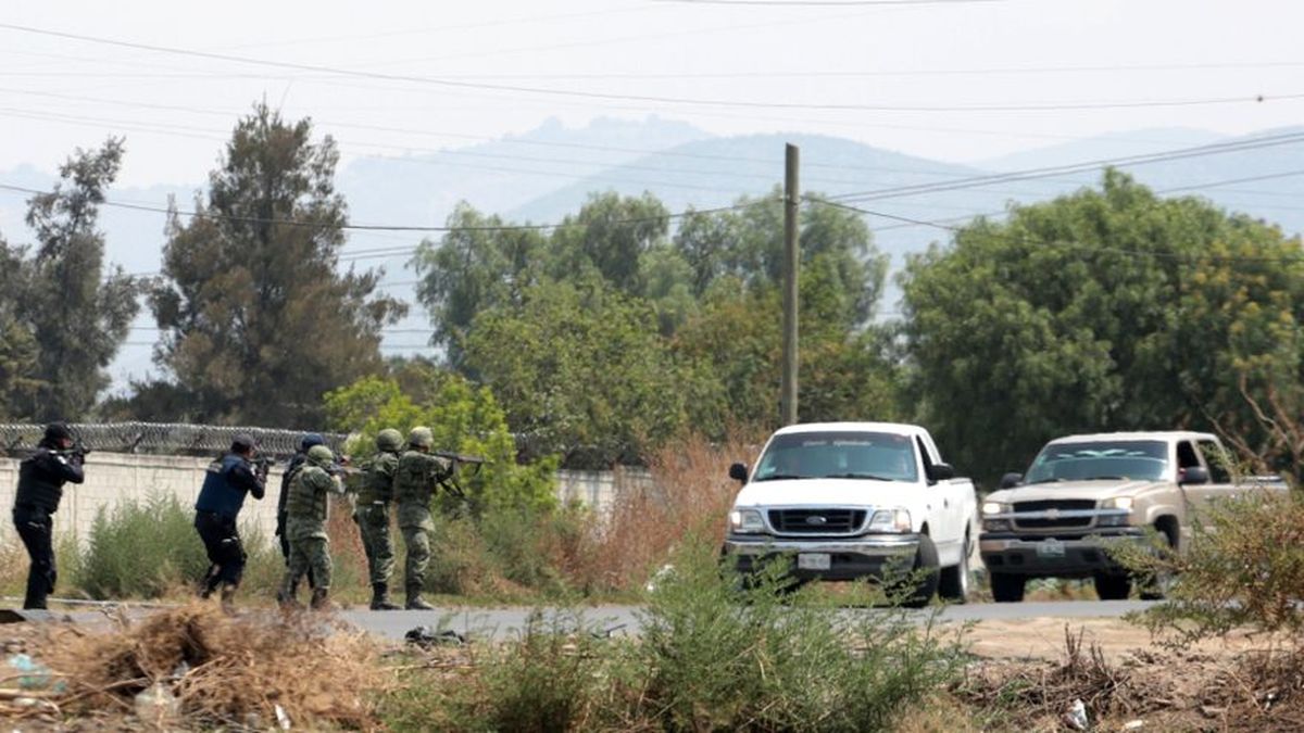 Sube a 12 la cifra de muertos por narcoviolencia en México