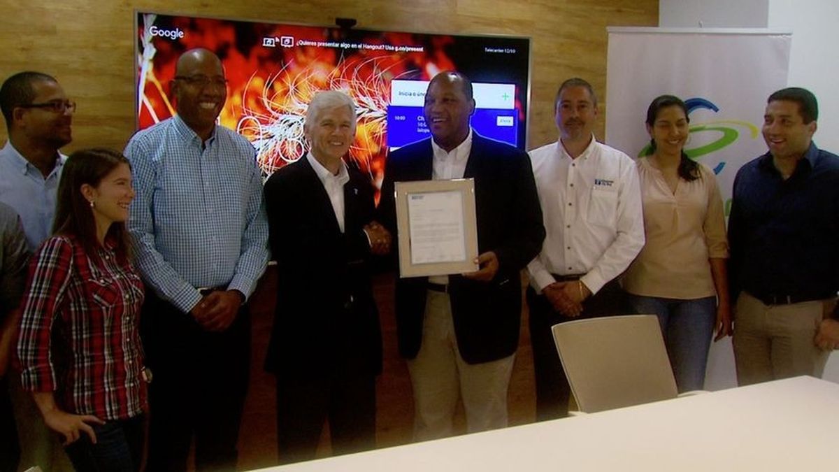 Cable Onda recibe reconocimiento por ser proveedor de fibra óptica