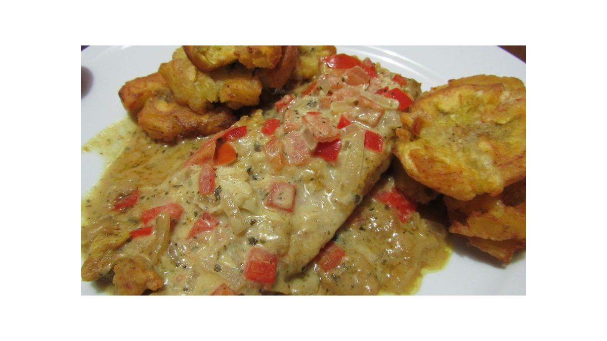 Pescado al curry y leche de coco