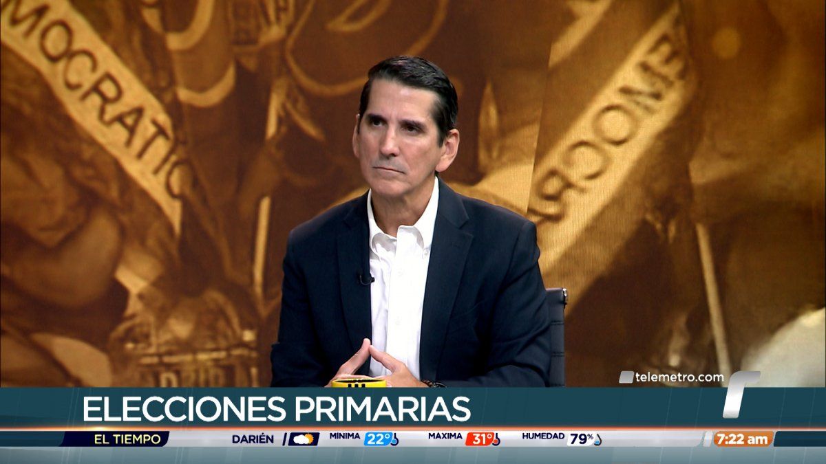 Rómulo Roux se refiere a extinción de dominio e internas de CD