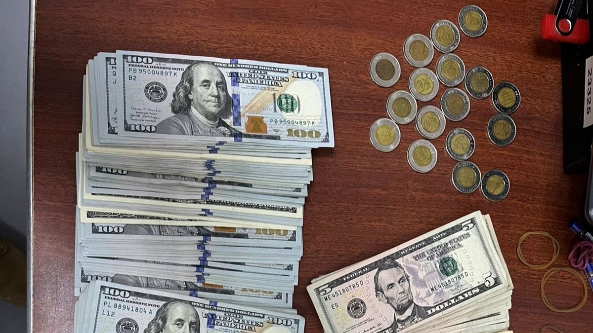 Aduanas retiene a pasajero procedente de Medellín con más de 30 mil ...