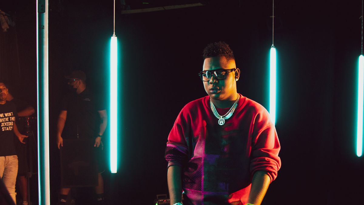 El nuevo tema de Yemil que esta arrasando Influencer