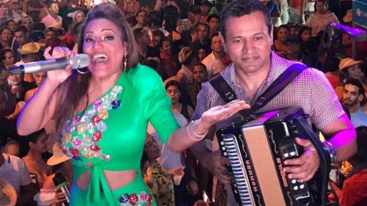 Samy y Sandra Sandoval analizan si seguirán con las amanecidas