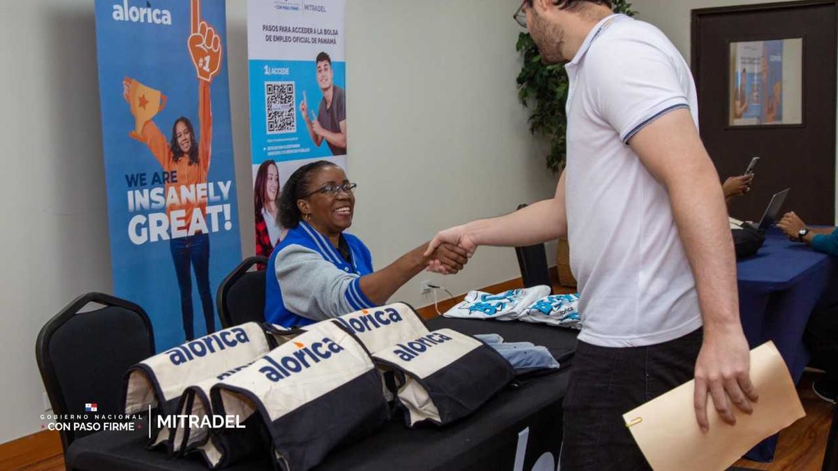 Alorica Panamá ofrece oportunidades de empleo con salarios competitivos