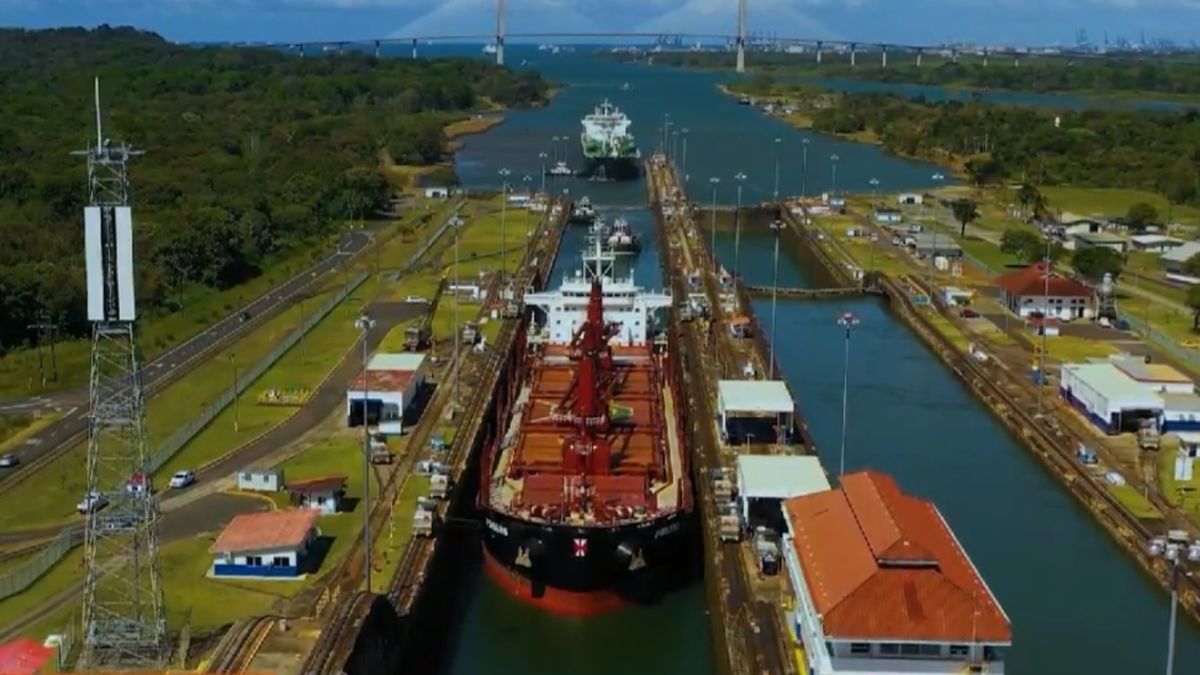 El Canal de Panamá prevé un ajuste de tarifas para septiembre de 2026