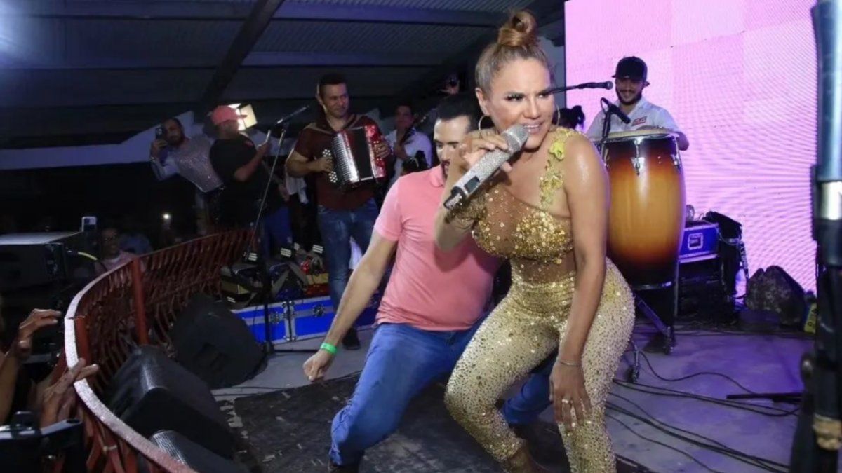 Samy y Sandra Sandoval realizan su tradicional Amanecida en Los Uveros