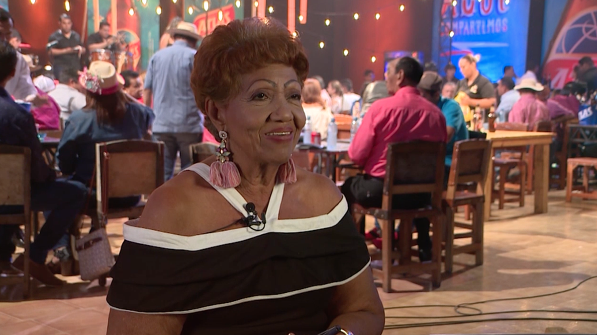 Lucy Quintero deja a la música típica en luto