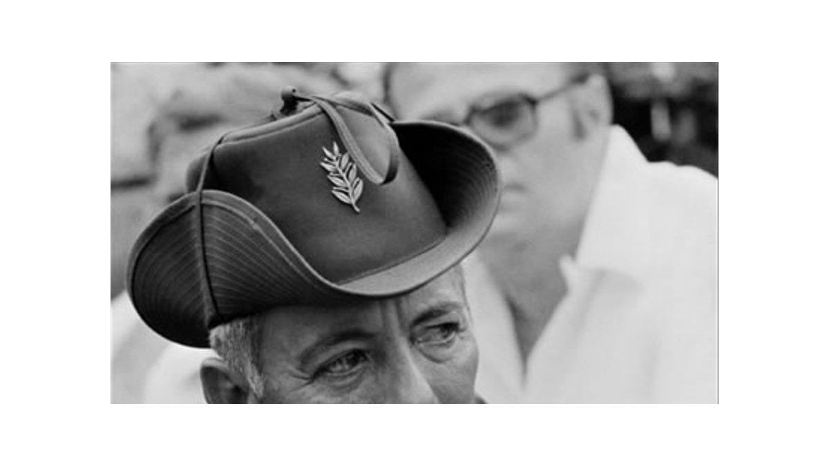 Perredistas conmemoran natalicio de Omar Torrijos