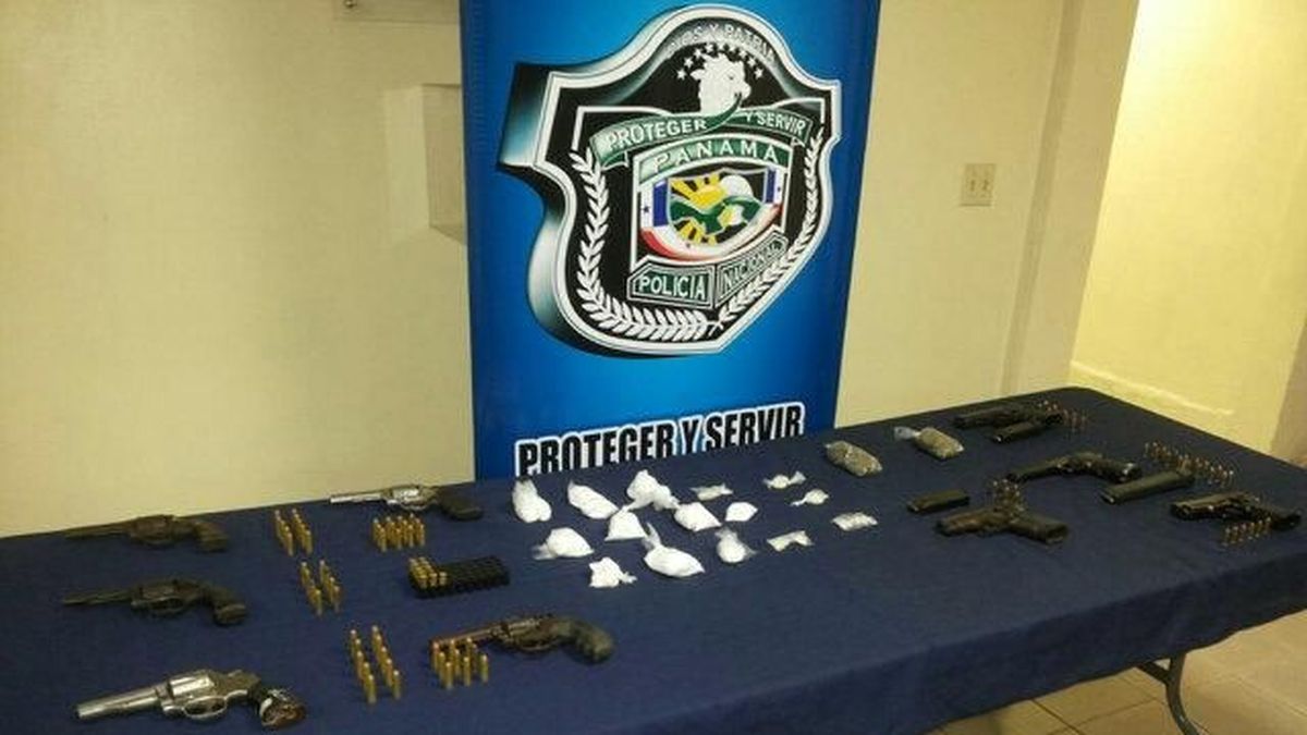 Decomisan droga, armas e instrumentos robados en Colón