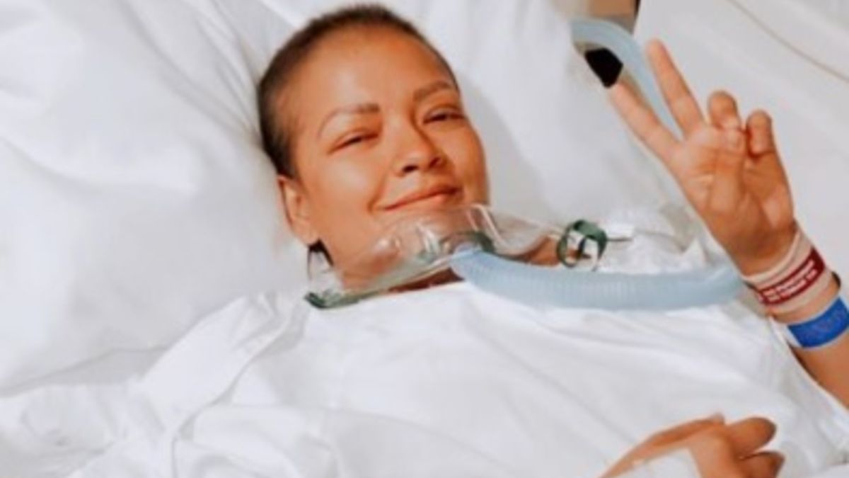 Estefana se recupera tras someterse a mastectomía bilateral