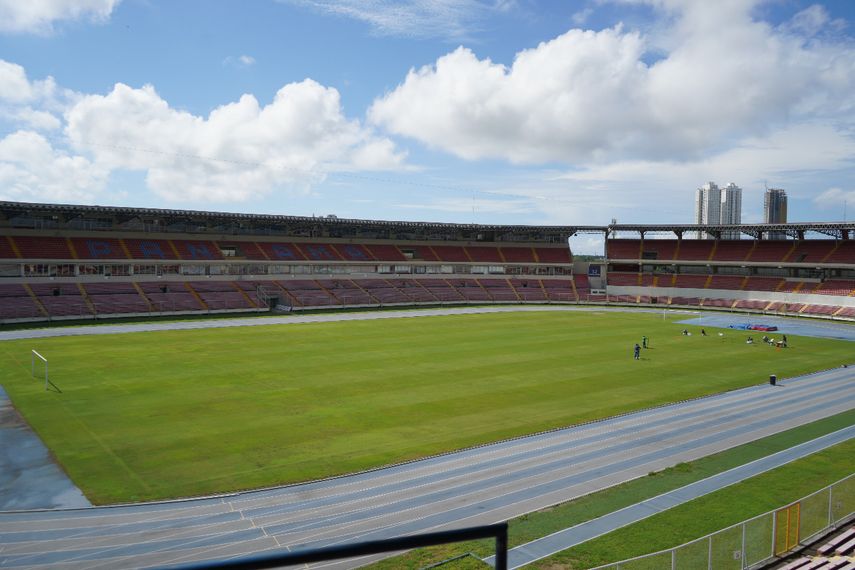 Pandeportes reactiva Estadio Rommel Fernández para eventos deportivos ...