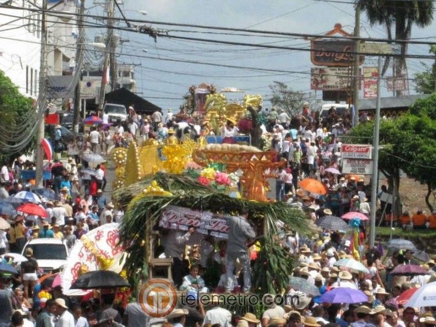 La Chorrera celebra 170 años de creación con desfiles, folclore y cabalgata