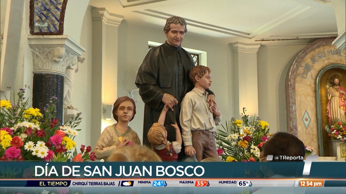 Fieles celebran el día de San Juan Bosco