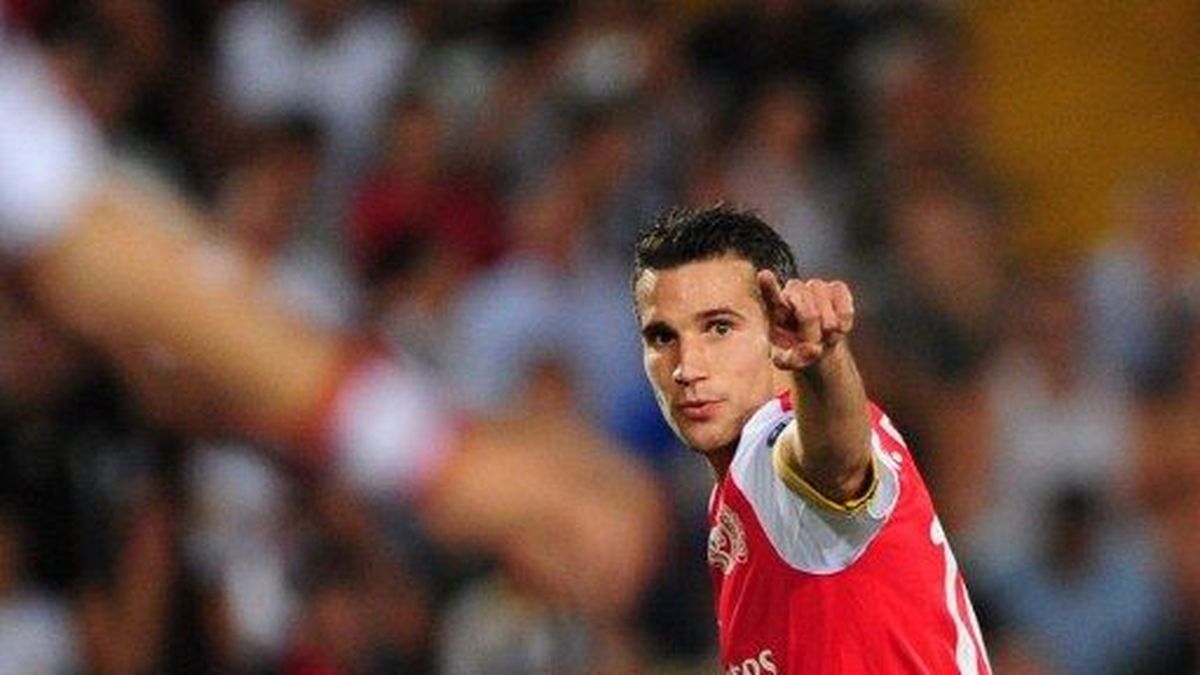 Van Persie finaliza como máximo artillero en Inglaterra