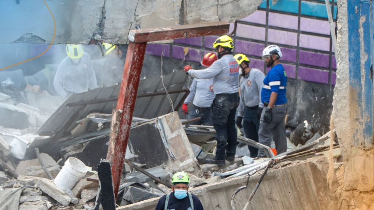 ¡Lamentable! Colapso del techo en discoteca Jet Set de Santo Domingo ...