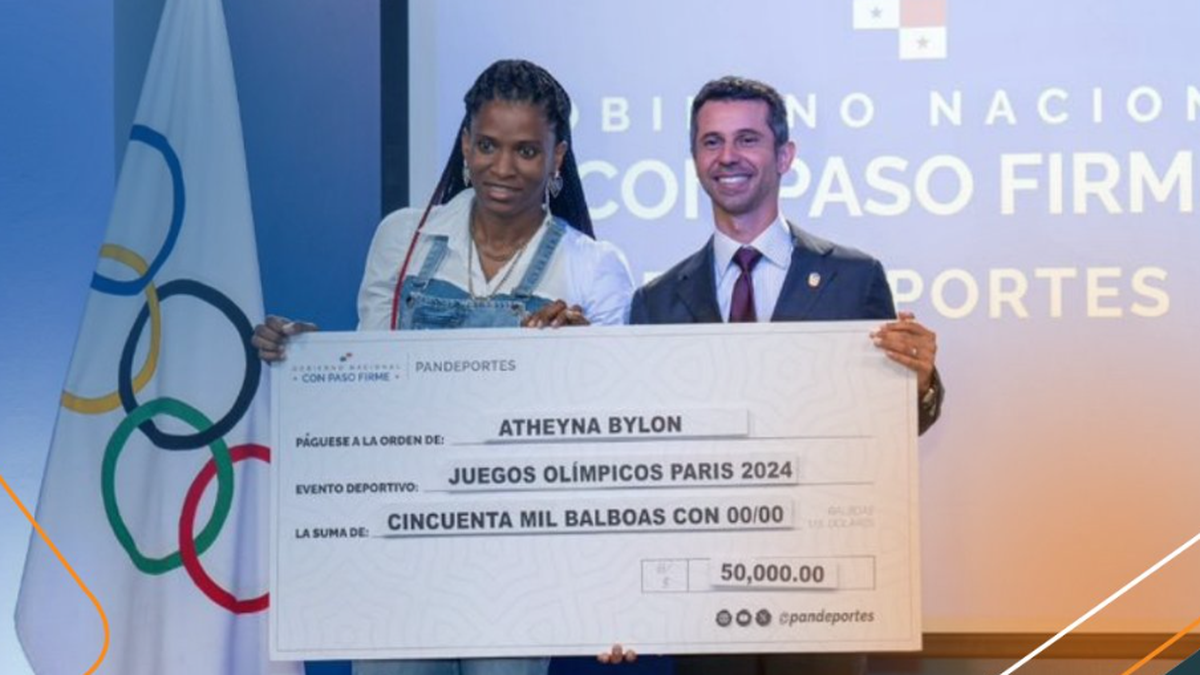 Atletas panameños de París 2024 reciben incentivos económicos por su destacado desempeño