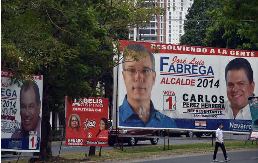 Tribunal Electoral remueve propagandas políticas por colocación indebida