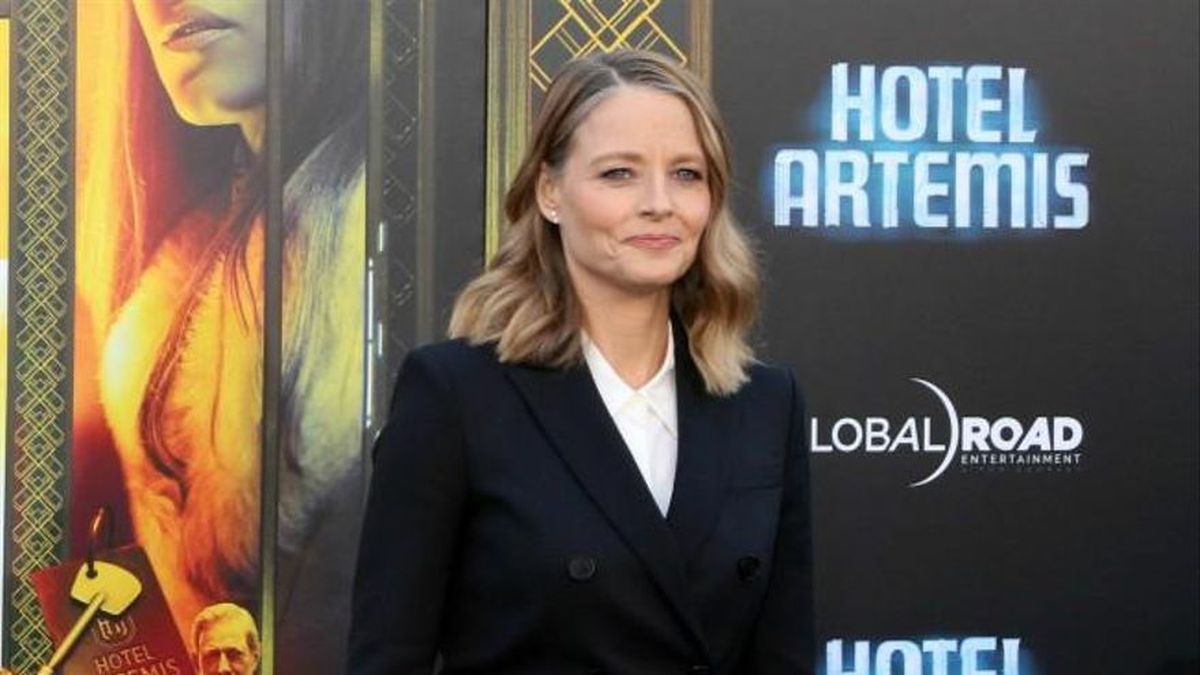 Jodie Foster rinde homenaje a su fallecida madre, la publicista Evelyn ...