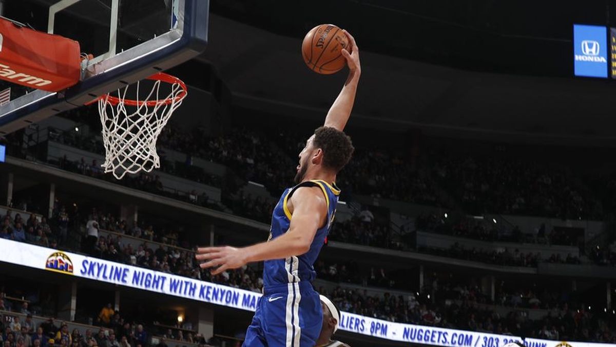 Warriors impone récord de la NBA con 51 puntos en 1er cuarto