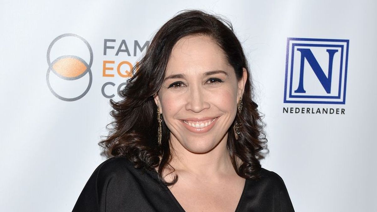 Steven Spielberg ficha a la latina Andréa Burns para su West Side Story